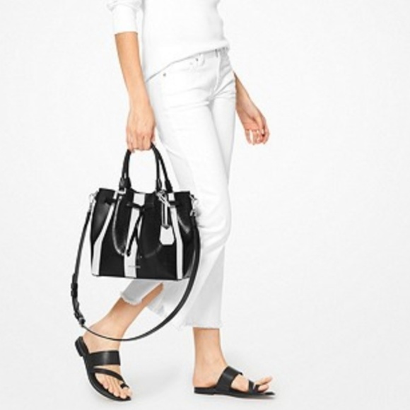 Michael Kors | Bags | Michael Korsblakely Medium Leather Bucket Bag | Poshmark